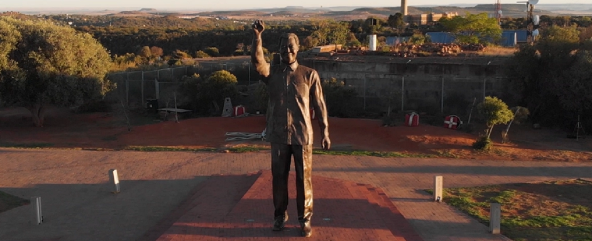 Nelson Mandela: líder valiente que luchó por igualdad y la libertad